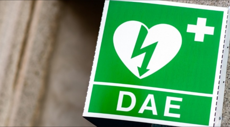 Cos'è e quando fare la verifica di un DAE - Emergo